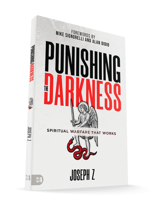 Punishing the Darkness: Spiritual Warfare That Works Paperback ...